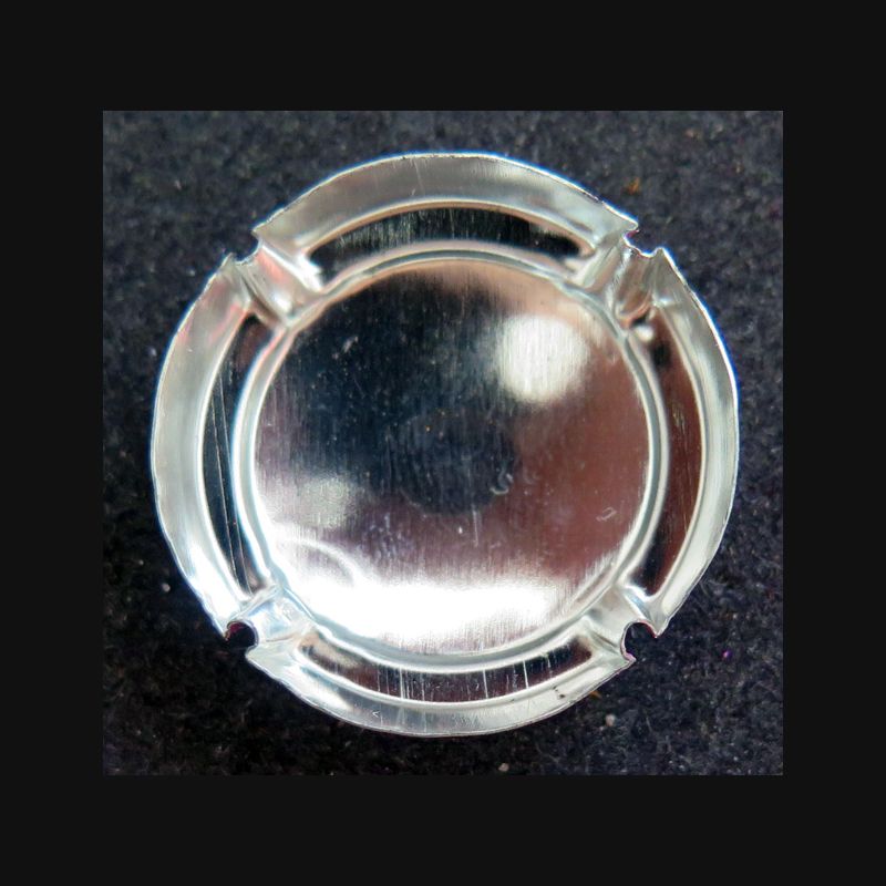 Capsule Muselet de champagne MIGNON Pierre n° 61q rose feuilles or pâle