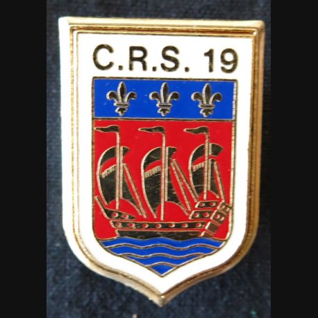 CRS 19 : insigne CRS n° 19 de La Rochelle, fabrication Delsart Sens