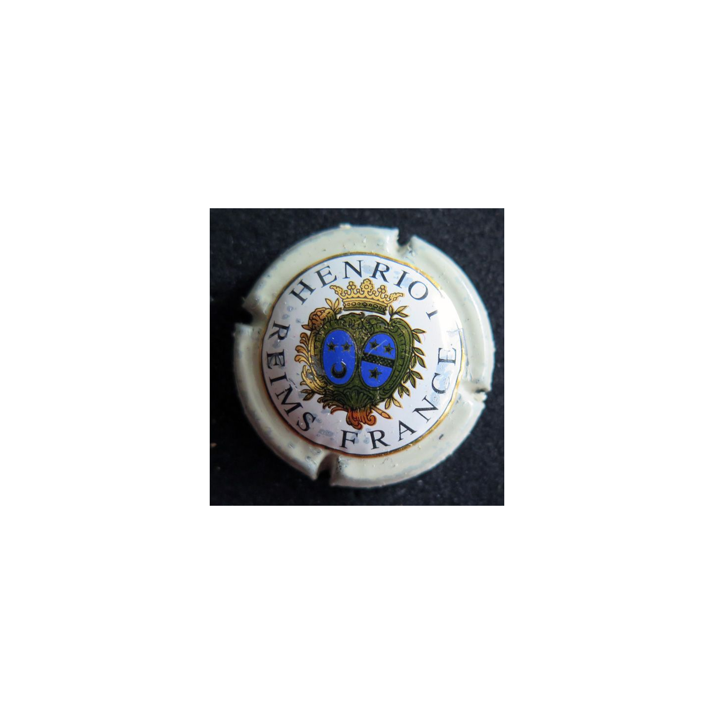 Muselet de bouteille de champagne HENRIOT n° 37 Gris or et bleu