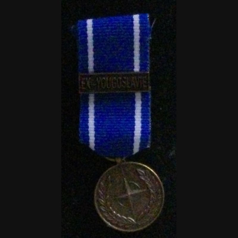 OTAN : MÉDAILLE COMMÉMO DE L'IFOR EX-YOUGOSLAVIE (RÉDUCTION) - Ma ...