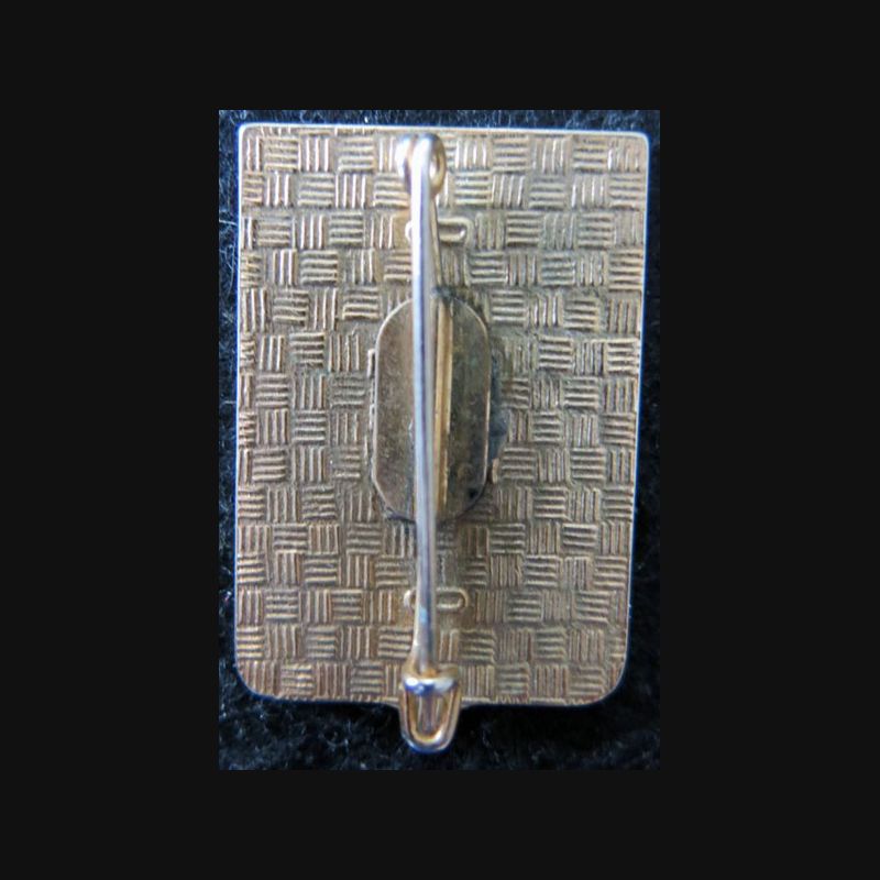 57° RI : 57° régiment d'infanterie sans fabricant écu Légion d'honneur